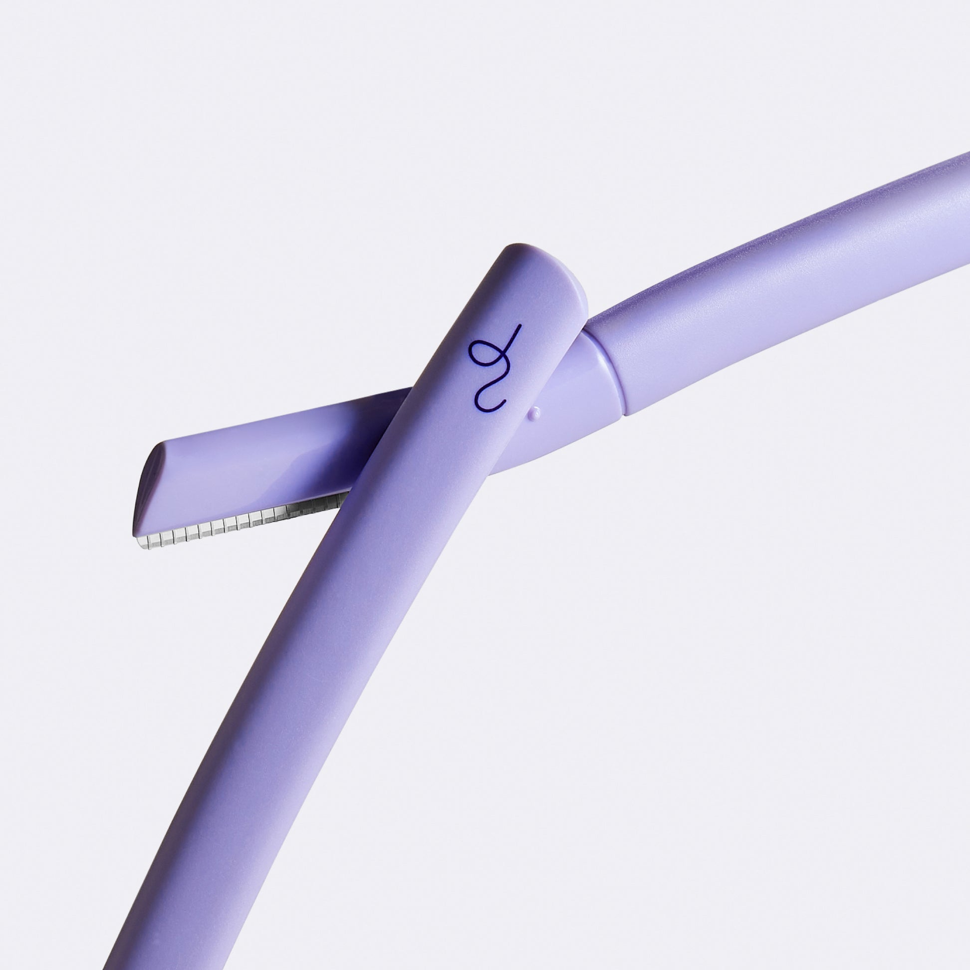 Disposable Dermaplane Razors for.a Smooth Face | Flamingo